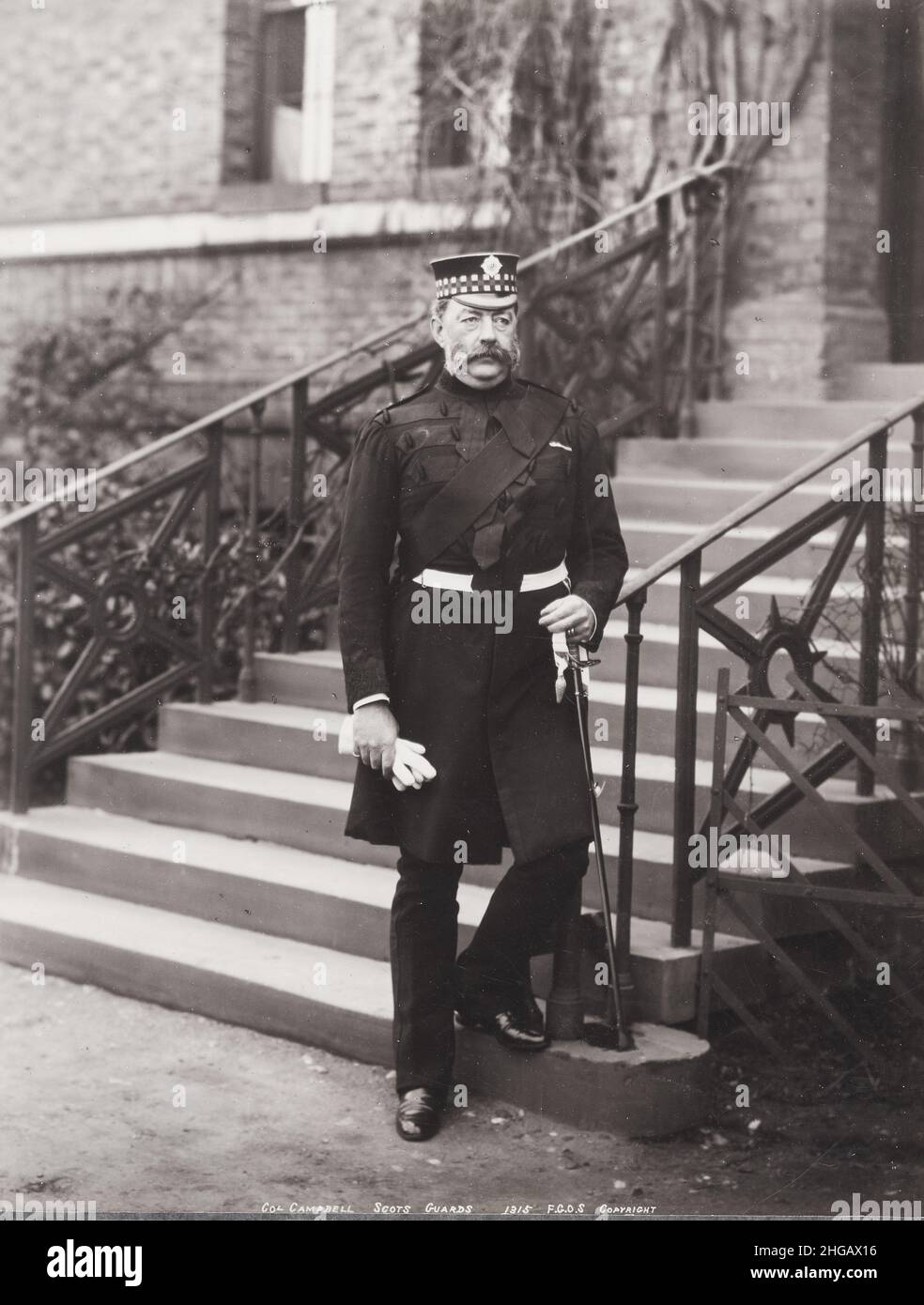 Vintage late 19th century photograph: 1890's British Army Regiment ...