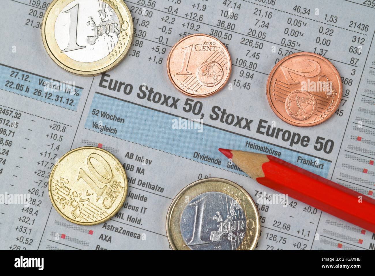 Newspaper, Stock Exchange Section, euro-Stoxx Stock Photo - Alamy