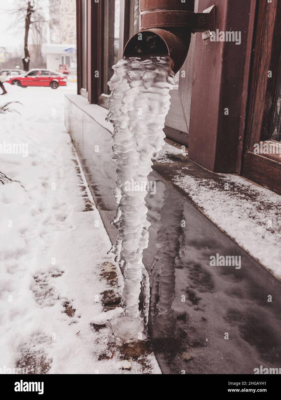 Gutter down pipe hi-res stock photography and images - Alamy