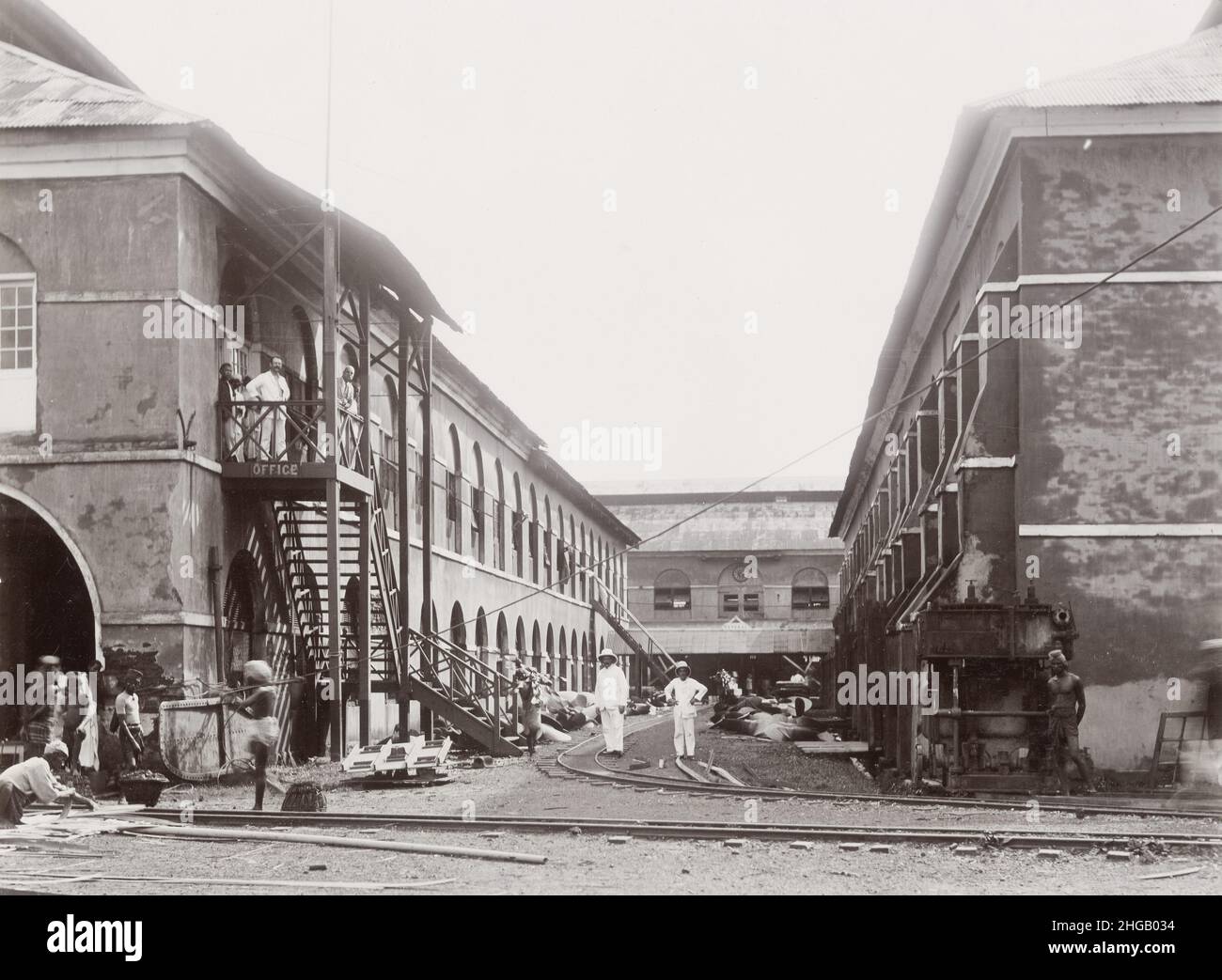 Vintage early 20th century photograph: Shipbuilding, ship building ...