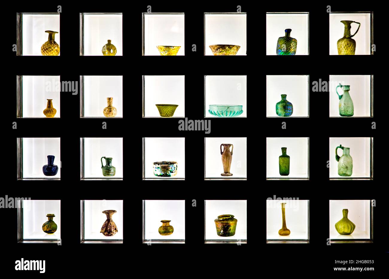 Tehran exhibition hi-res stock photography and images - Alamy