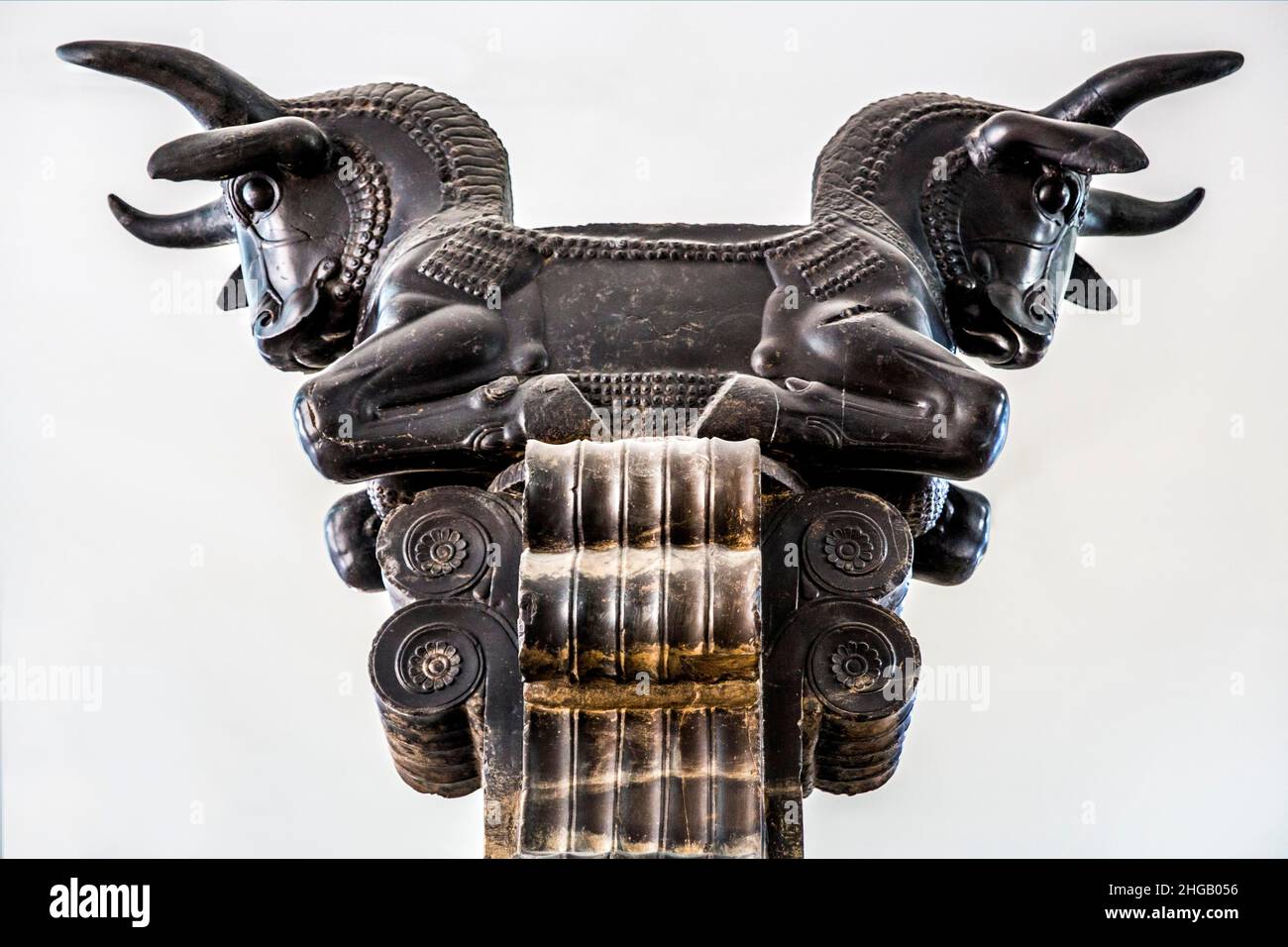 Bull capital, Persepolis (Pars), Achaemenids (559-330 BC), National ...