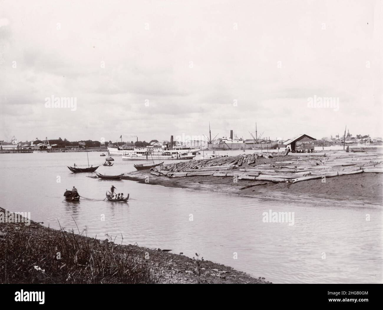 Vintage early 20th century photograph: Shipbuilding, ship building ...