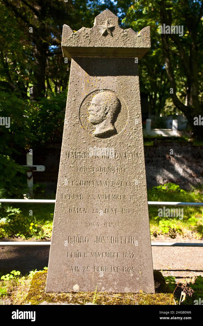 Holavallagardur cemetery hi-res stock photography and images - Alamy