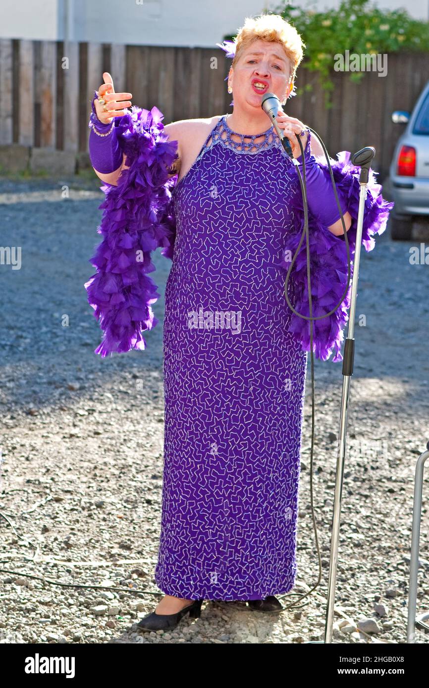 Icelandic singer hi-res stock photography and images - Alamy