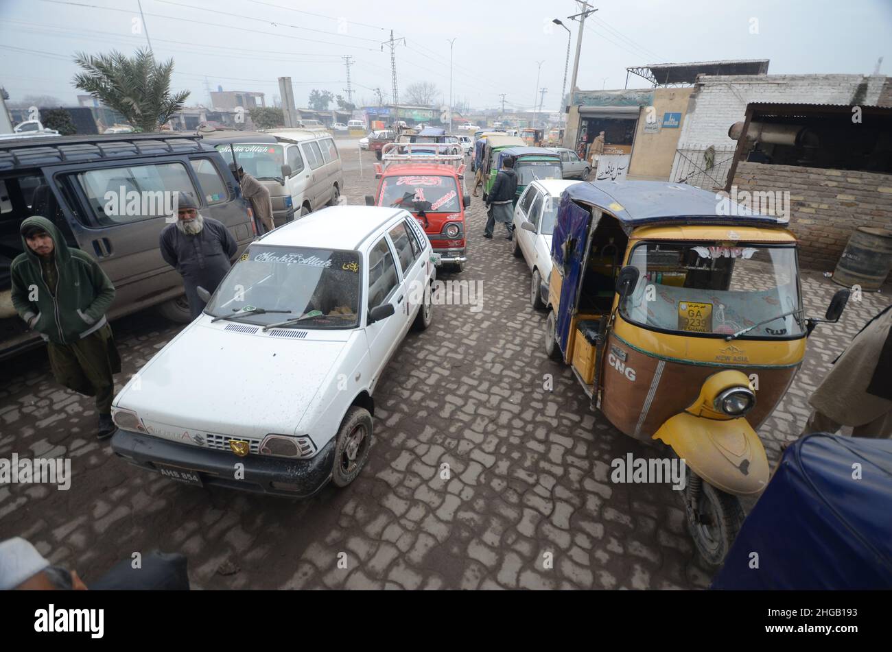Cng stations hi-res stock photography and images - Alamy