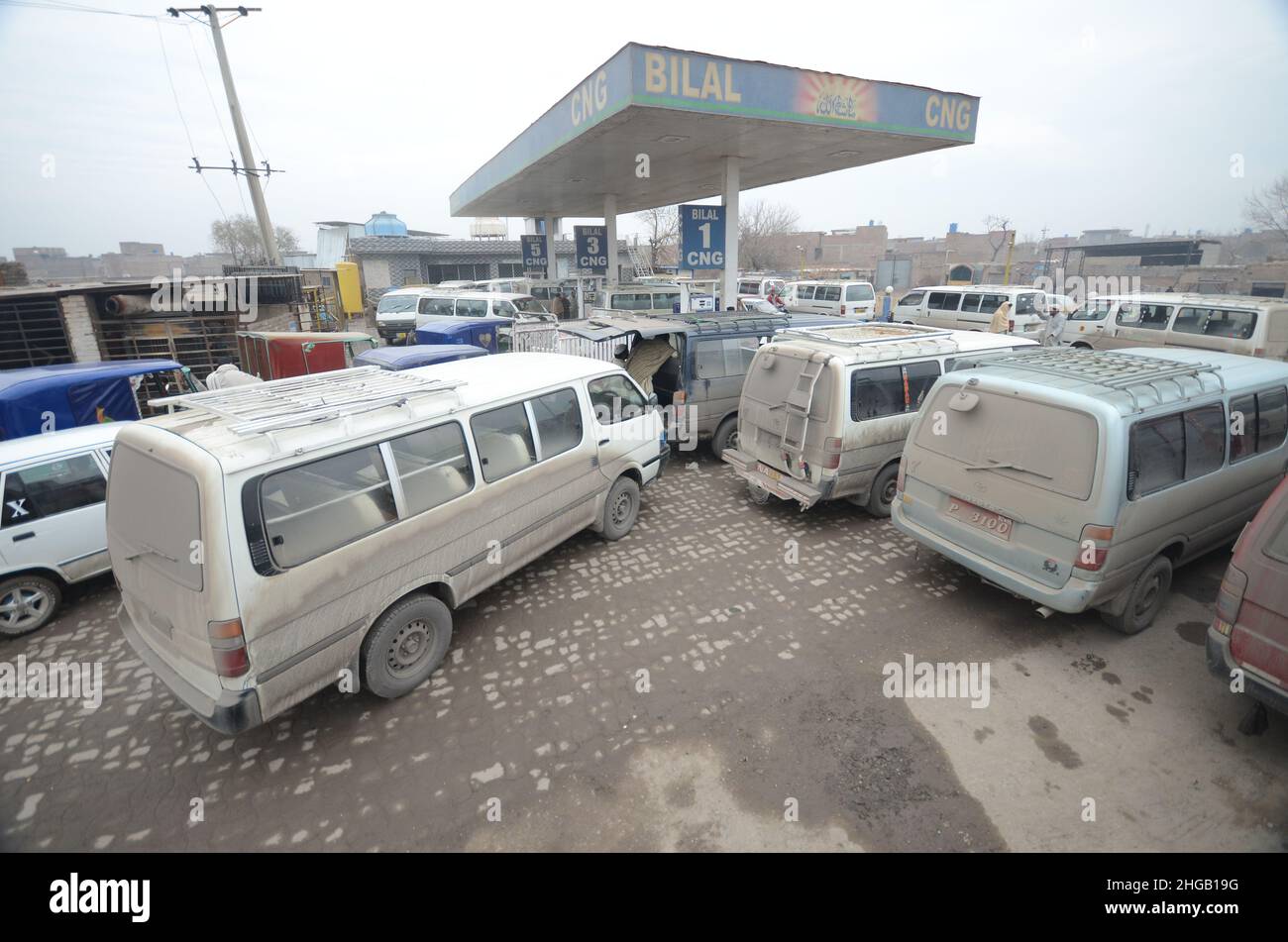 Cng stations hi-res stock photography and images - Alamy
