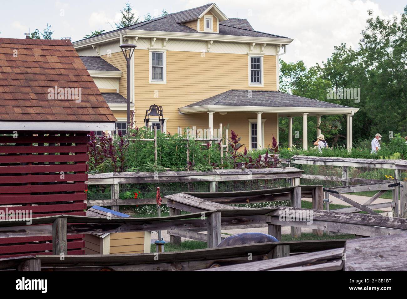 Farm house at the Frederik Meijer Gardens Stock Photo - Alamy