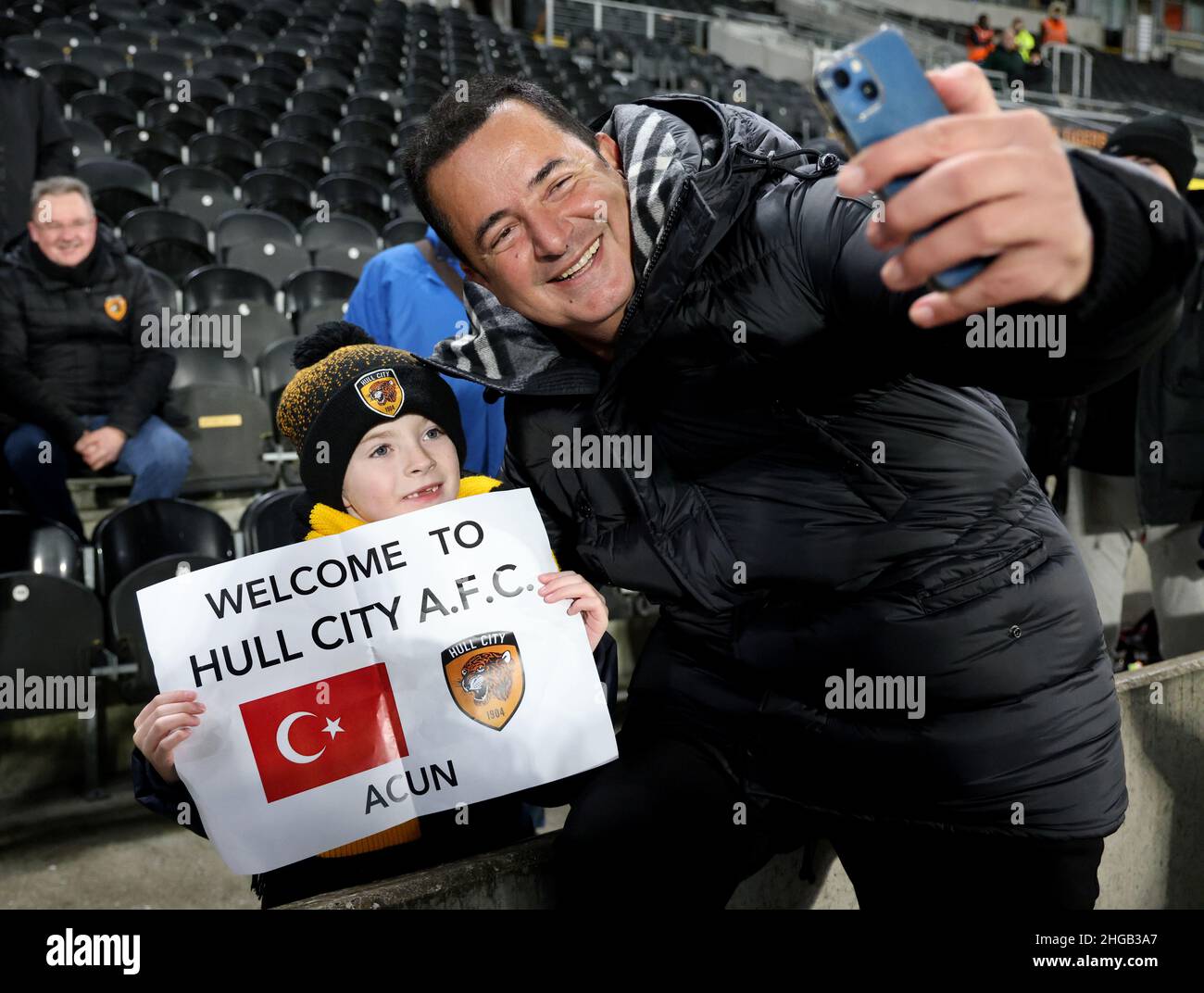 Welcome to hull sign hi-res stock photography and images - Alamy