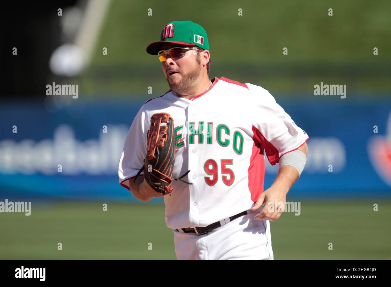 karim Garcia de Mexico . Mexico vs Italia, 2013 World Baseball Classic ...