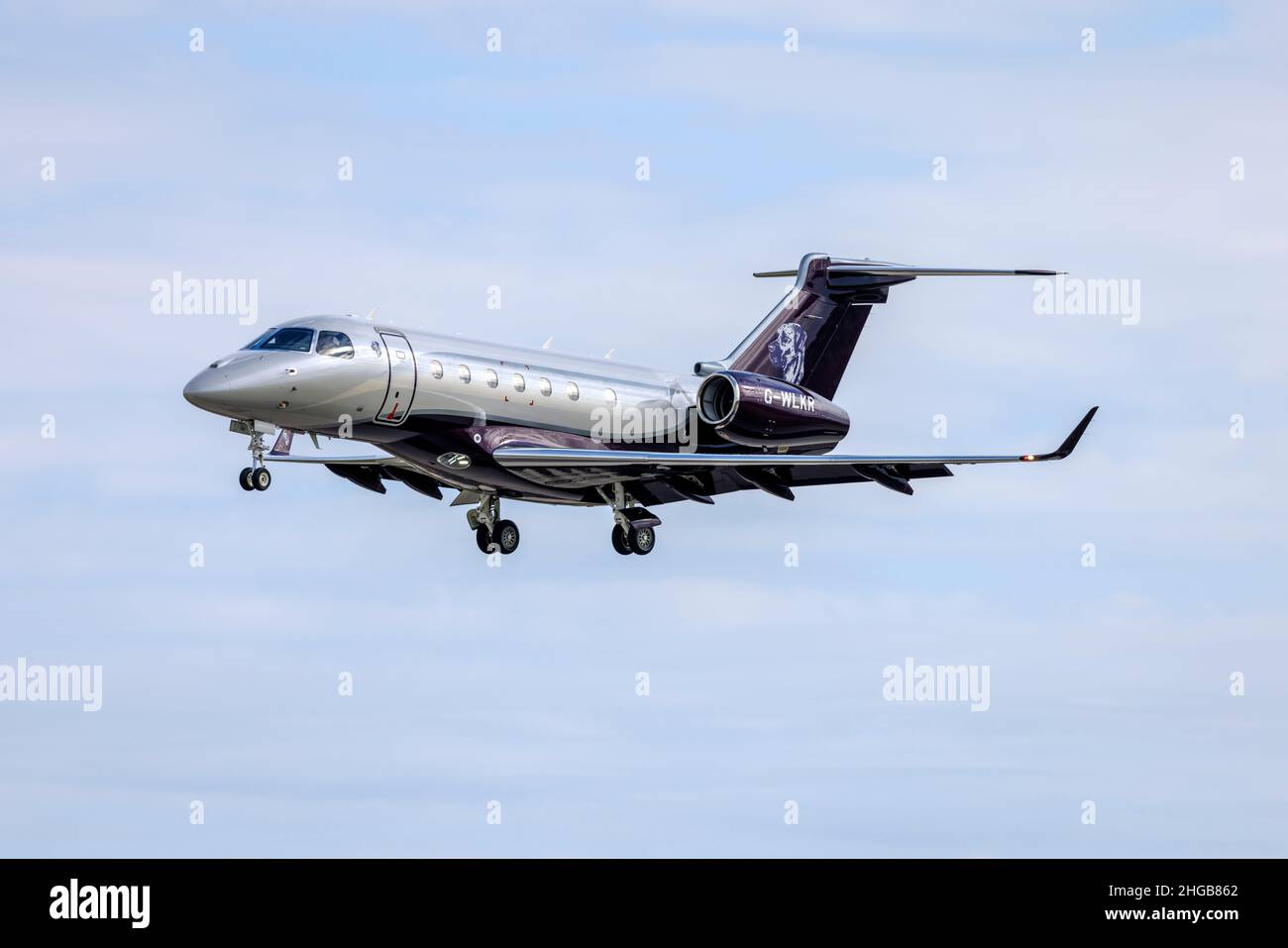 Embraer 500 legacy aircraft hi-res stock photography and images - Alamy