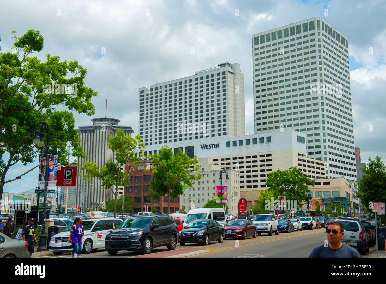 The Westin New Orleans Hotel and Canal Place Shopping Mall at 100 ...