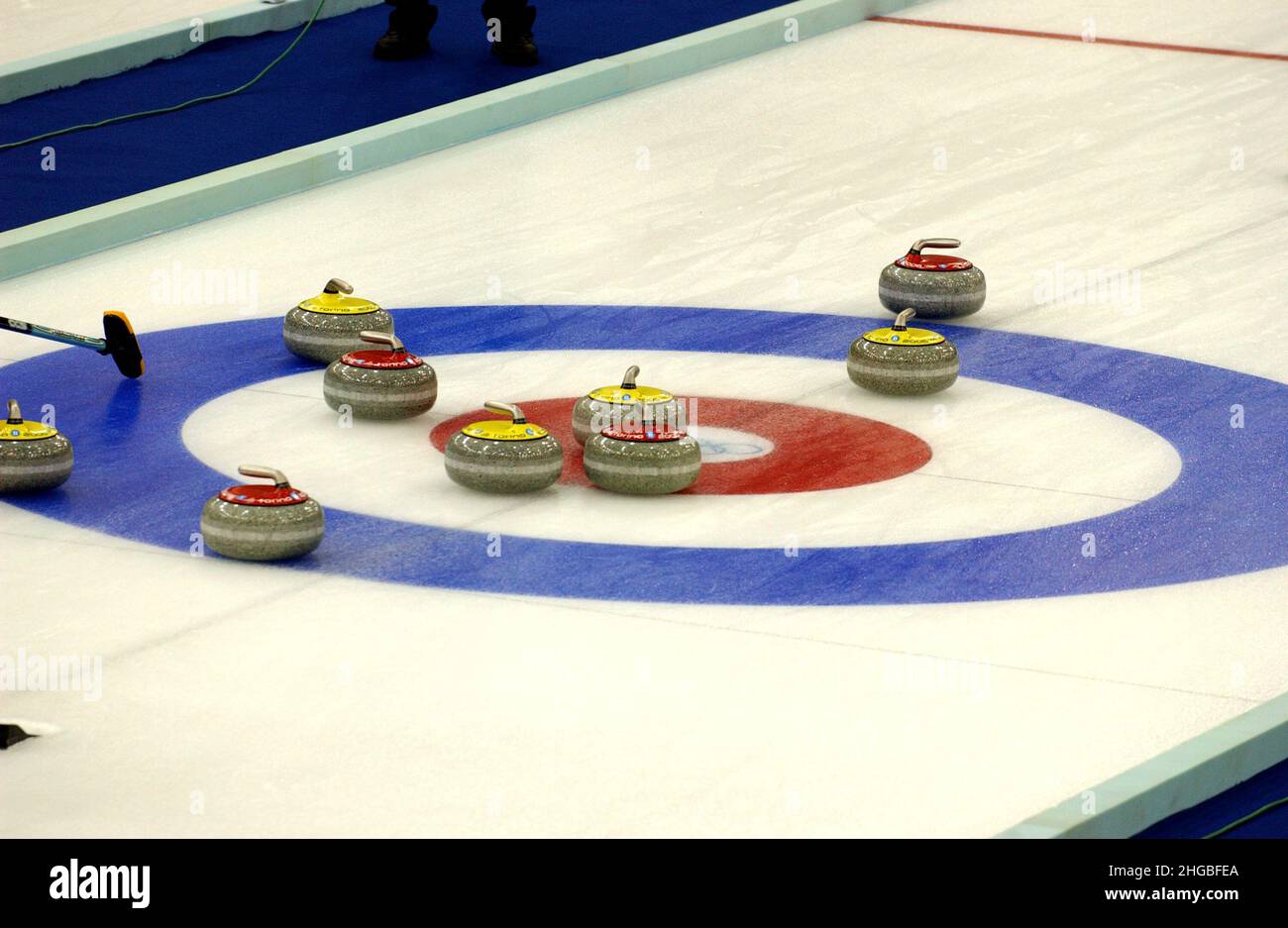 Olympic rings in stone hi-res stock photography and images - Alamy