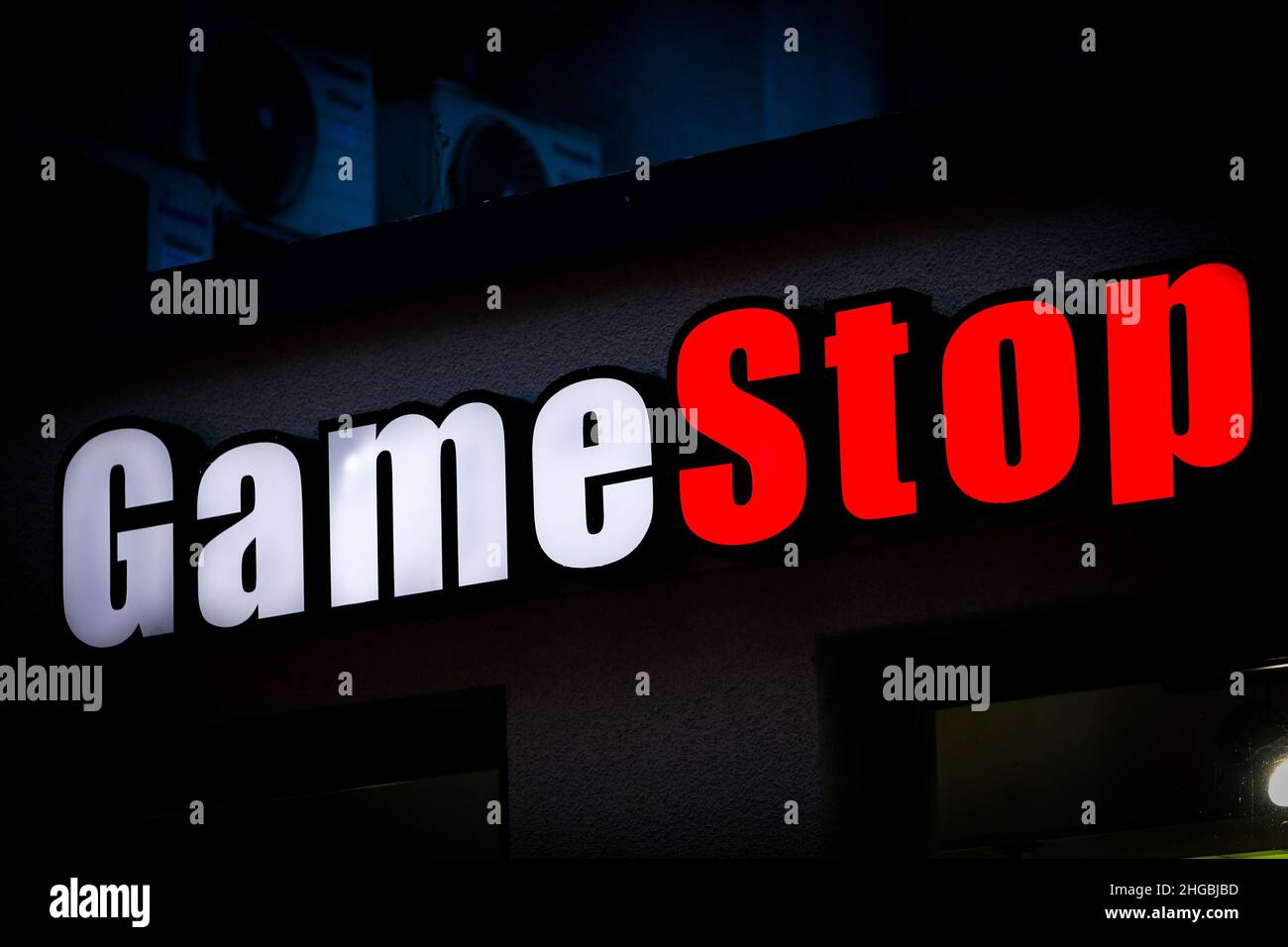 Gamestop branch hi-res stock photography and images - Alamy