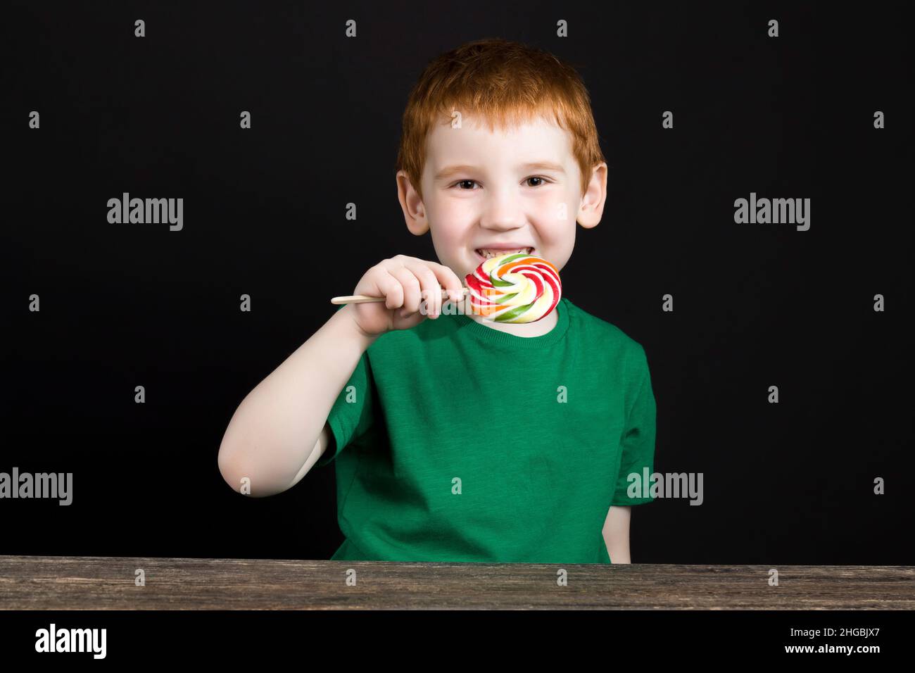 Caries stick hi-res stock photography and images - Alamy