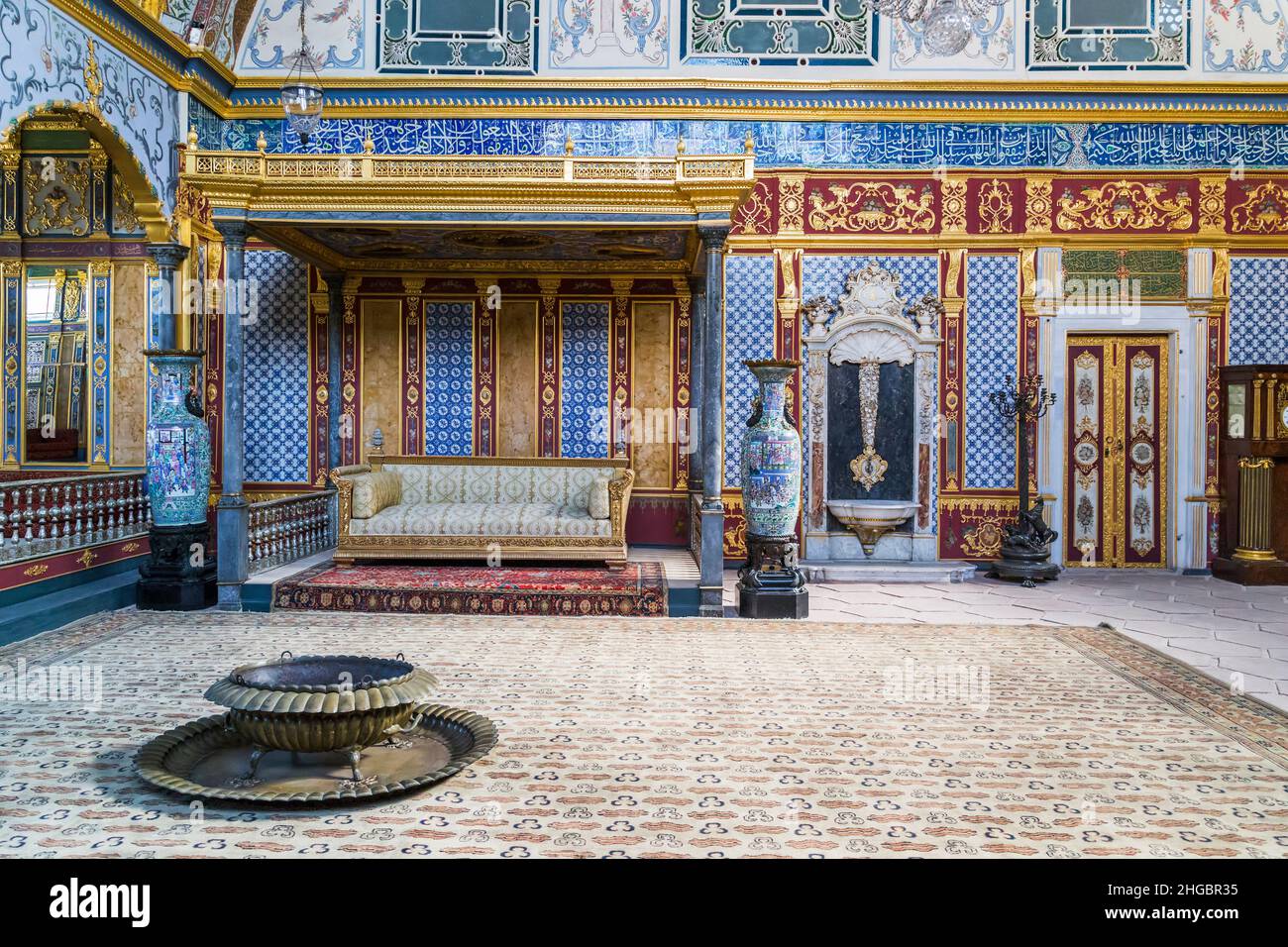 Harem interior hi-res stock photography and images - Alamy