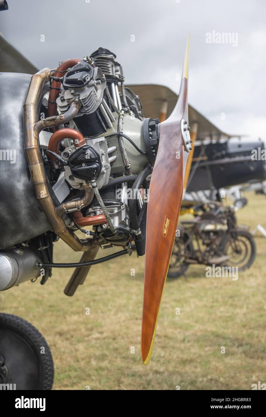 Avion de legende hi-res stock photography and images - Alamy