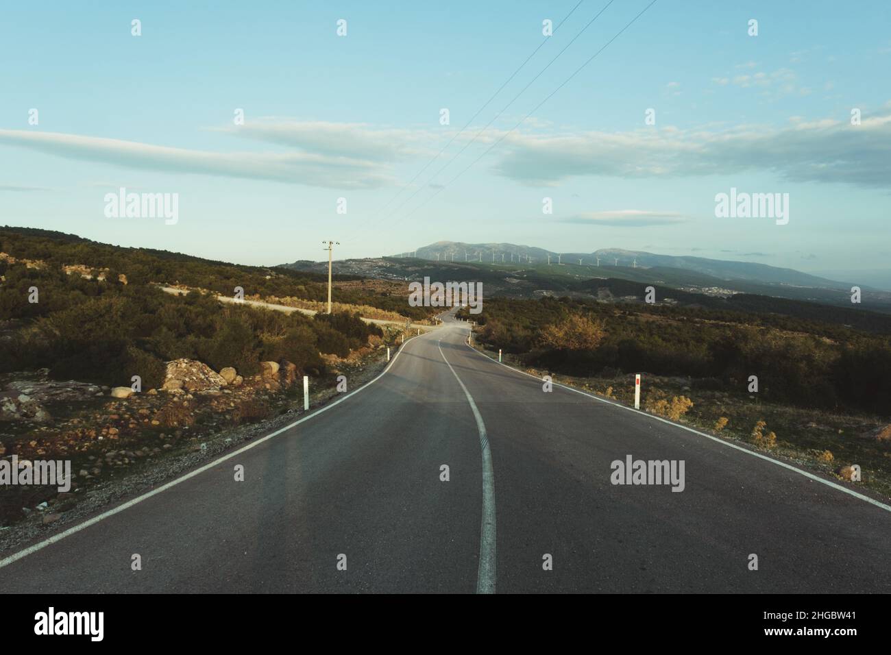 One laned hi-res stock photography and images - Alamy