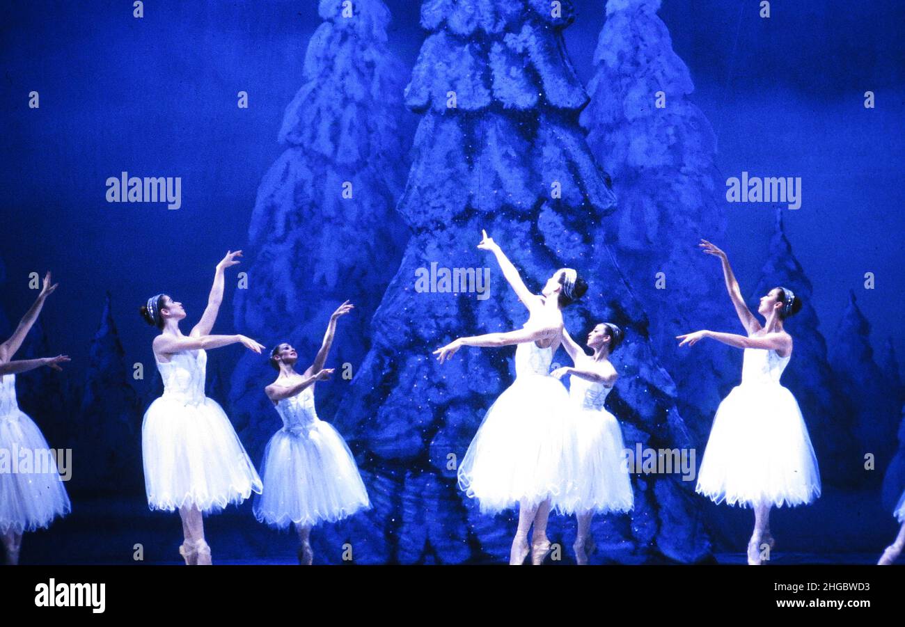 Austin, Texas USA 1989: Community ballet performance of the Christmas ...