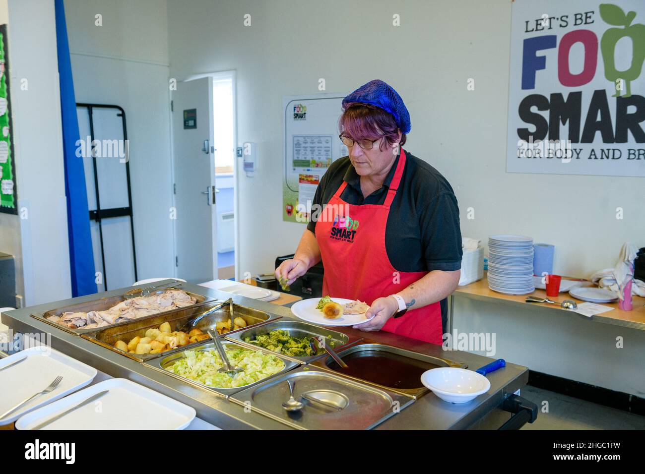 School dinner ladies Stock Photo - Alamy
