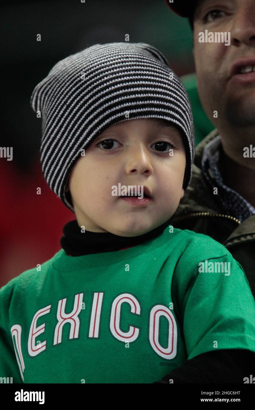 Fan en el estadio hi-res stock photography and images - Alamy