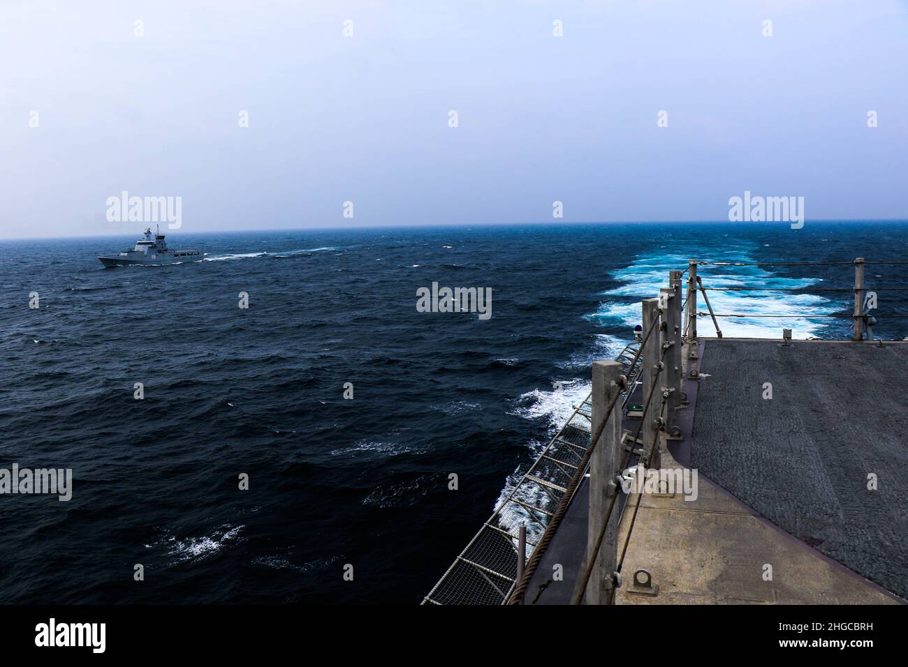 220113-O-NR876-042 SOUTH CHINA SEA (Jan. 13, 2022) - The Independence ...
