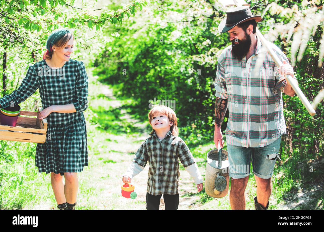 Father seeding plants son hi-res stock photography and images - Alamy