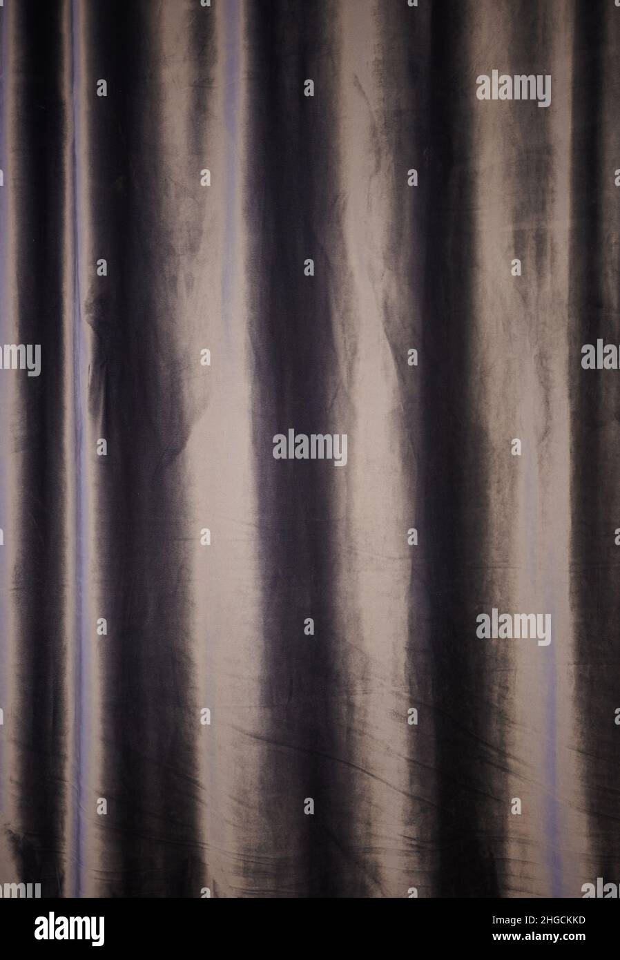 Fabric drape hi-res stock photography and images - Alamy