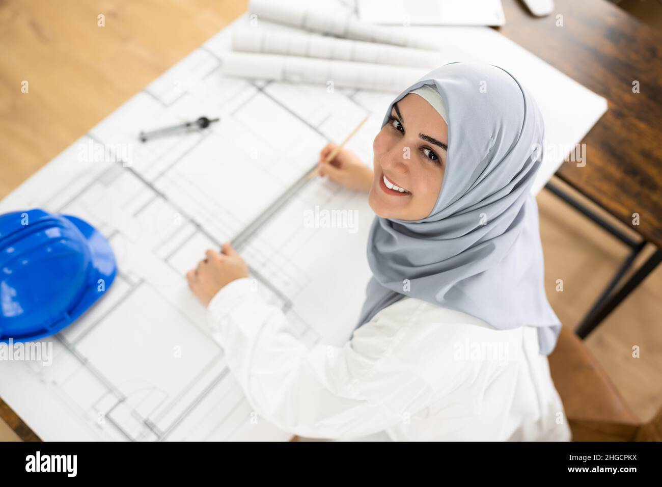 Civil engineer female hi-res stock photography and images - Alamy