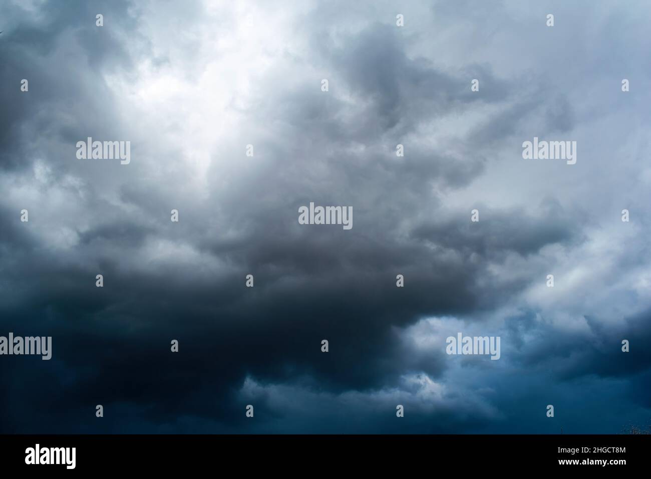 Cloudy skies stormy atmosphere hi-res stock photography and images - Alamy