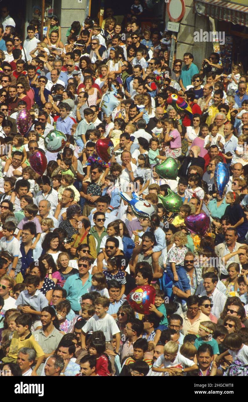 Spain Barcelona crowd festival la merce crowd Stock Photo - Alamy