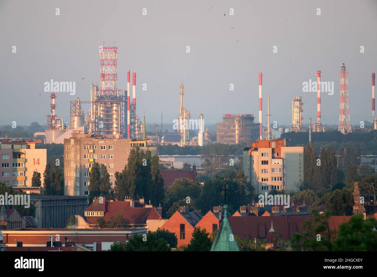 Grupa Lotos refinery in Gdansk, Poland © Wojciech Strozyk / Alamy Stock ...
