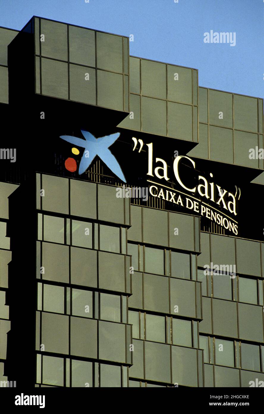 SAPIAN Barcelona business district Caixa bank 27 juillet 1990 Logo Miro ...