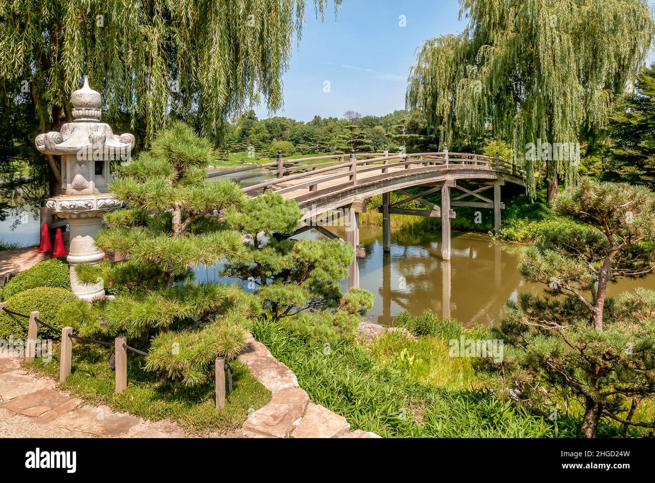 Japanese Island Bridge in Chicago Botanic Garden, Glencoe, USA Stock ...