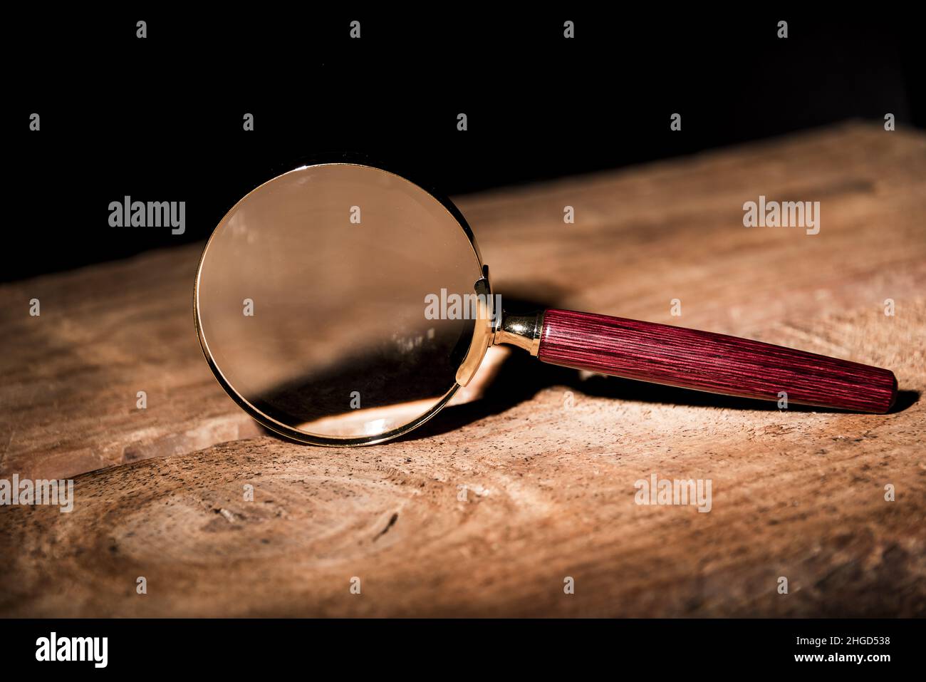 Vintage lupe hi-res stock photography and images - Alamy