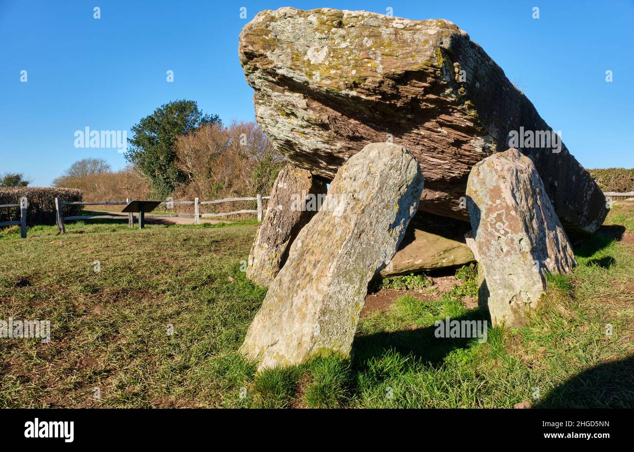 Arthurs stone dorstone herefordshire neolithic hi-res stock photography ...