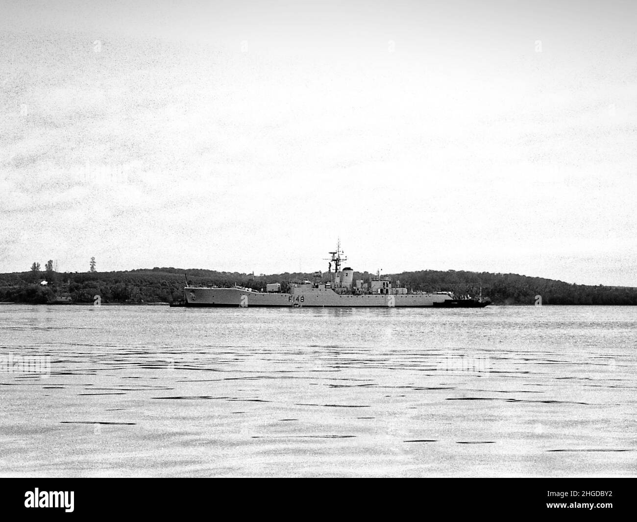 HMNZS Taranaki F148 off Singapore 1967 New Zealand Navy Stock Photo - Alamy