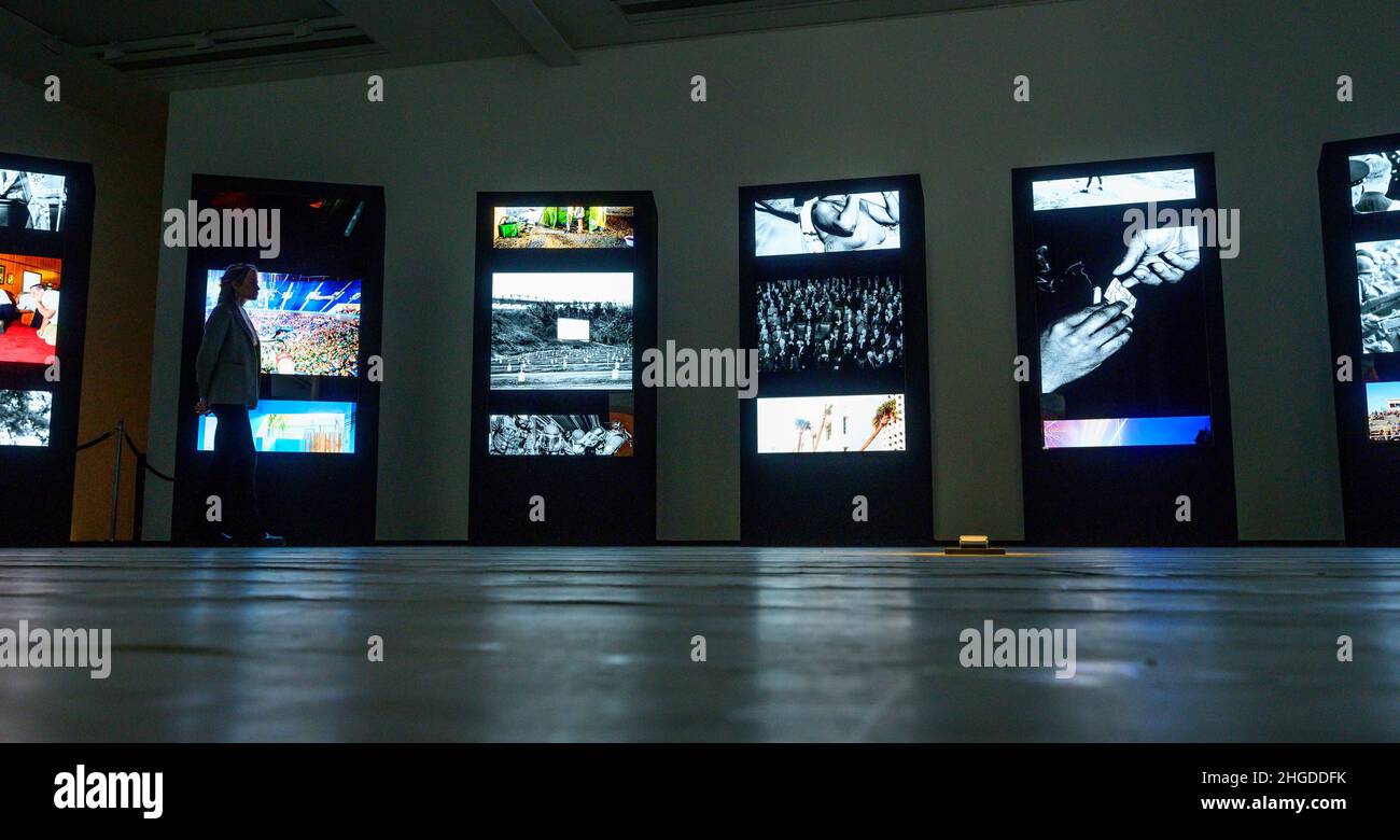 1960s social change hi-res stock photography and images - Alamy