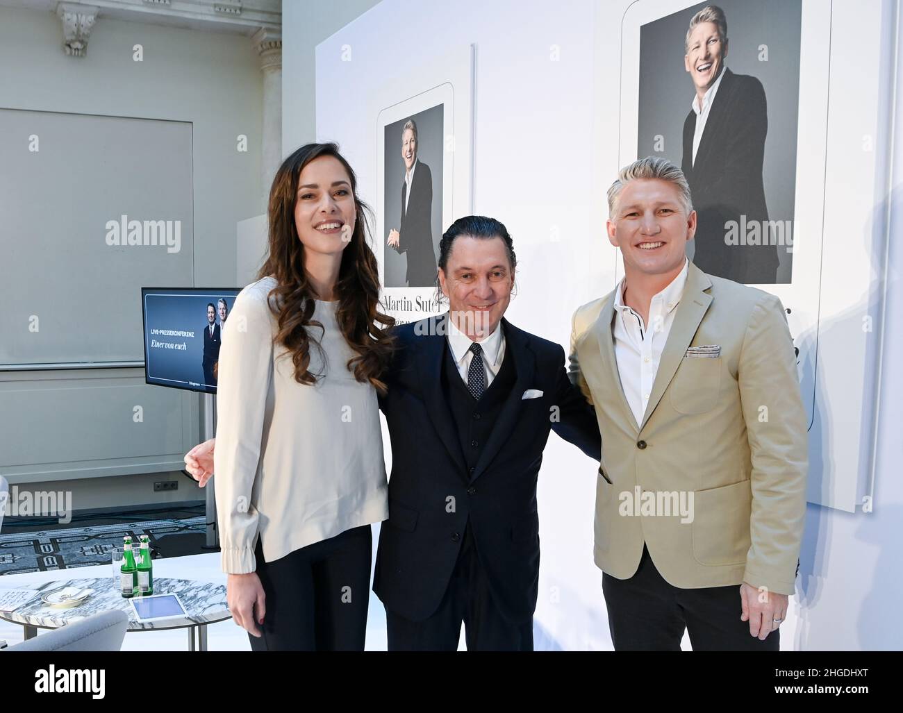 Stands with his wife jan martin hi-res stock photography and images - Alamy
