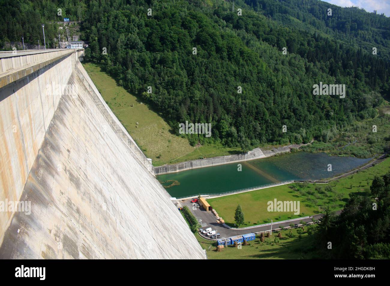 Dam water management hydroelectric hi-res stock photography and images ...