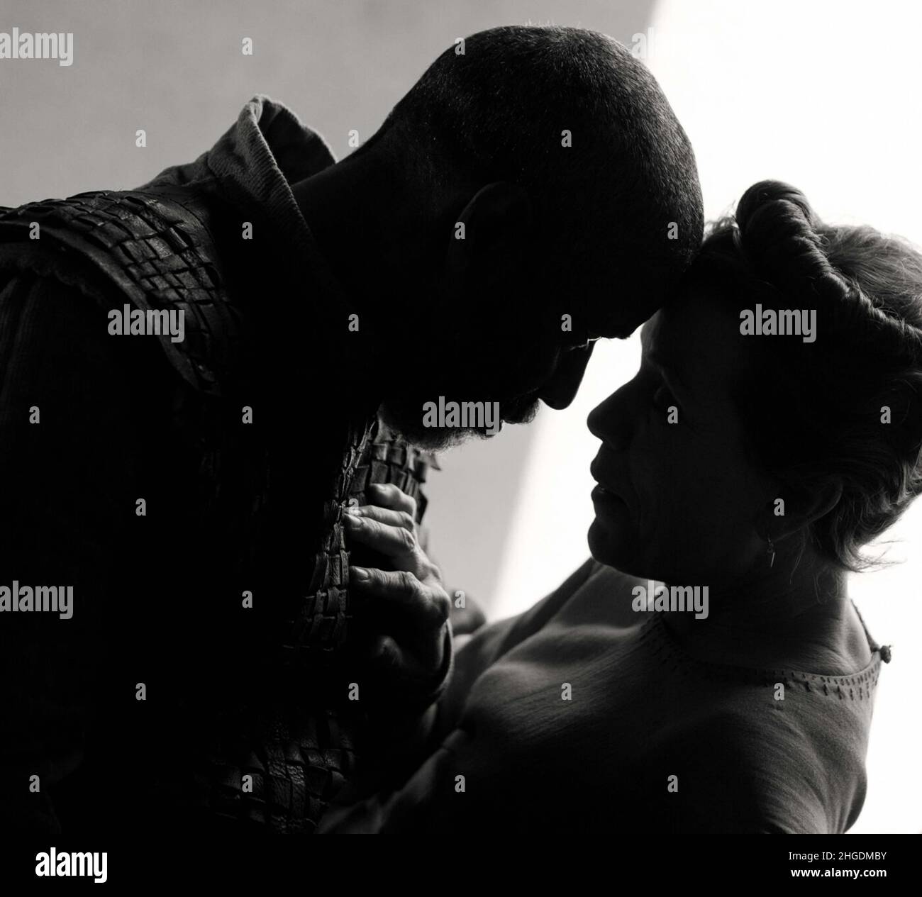 THE TRAGEDY OF MACBETH (2021) DENZEL WASHINGTON FRANCES MCDORMAND JOEL ...