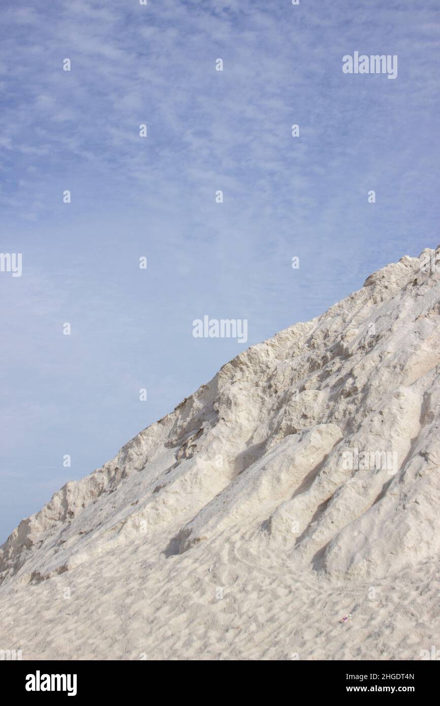 mountains of salt in egypt Stock Photo - Alamy