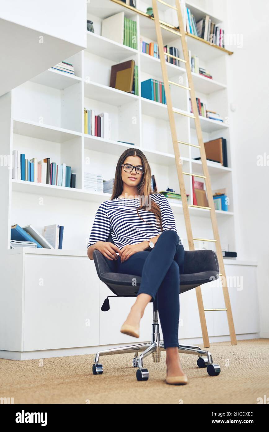 Real woman hi-res stock photography and images - Alamy