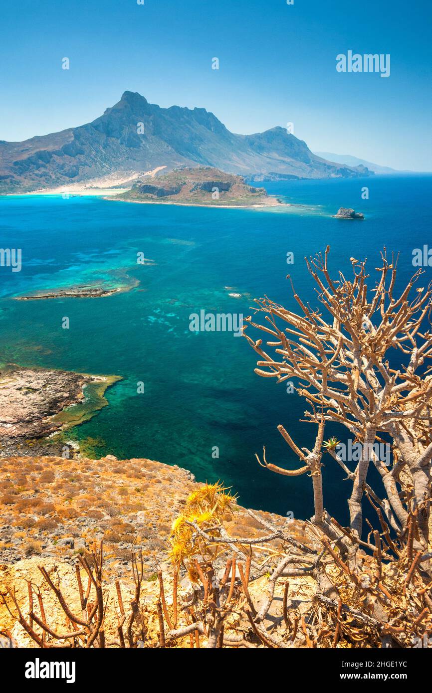 Magnificent view from the island with fortress Gramvousa near The Balos ...