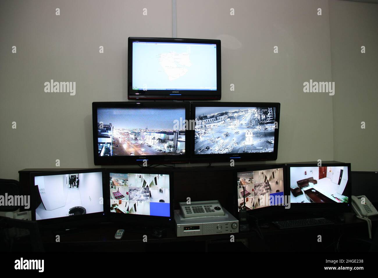 Cam monitor hi-res stock photography and images - Alamy