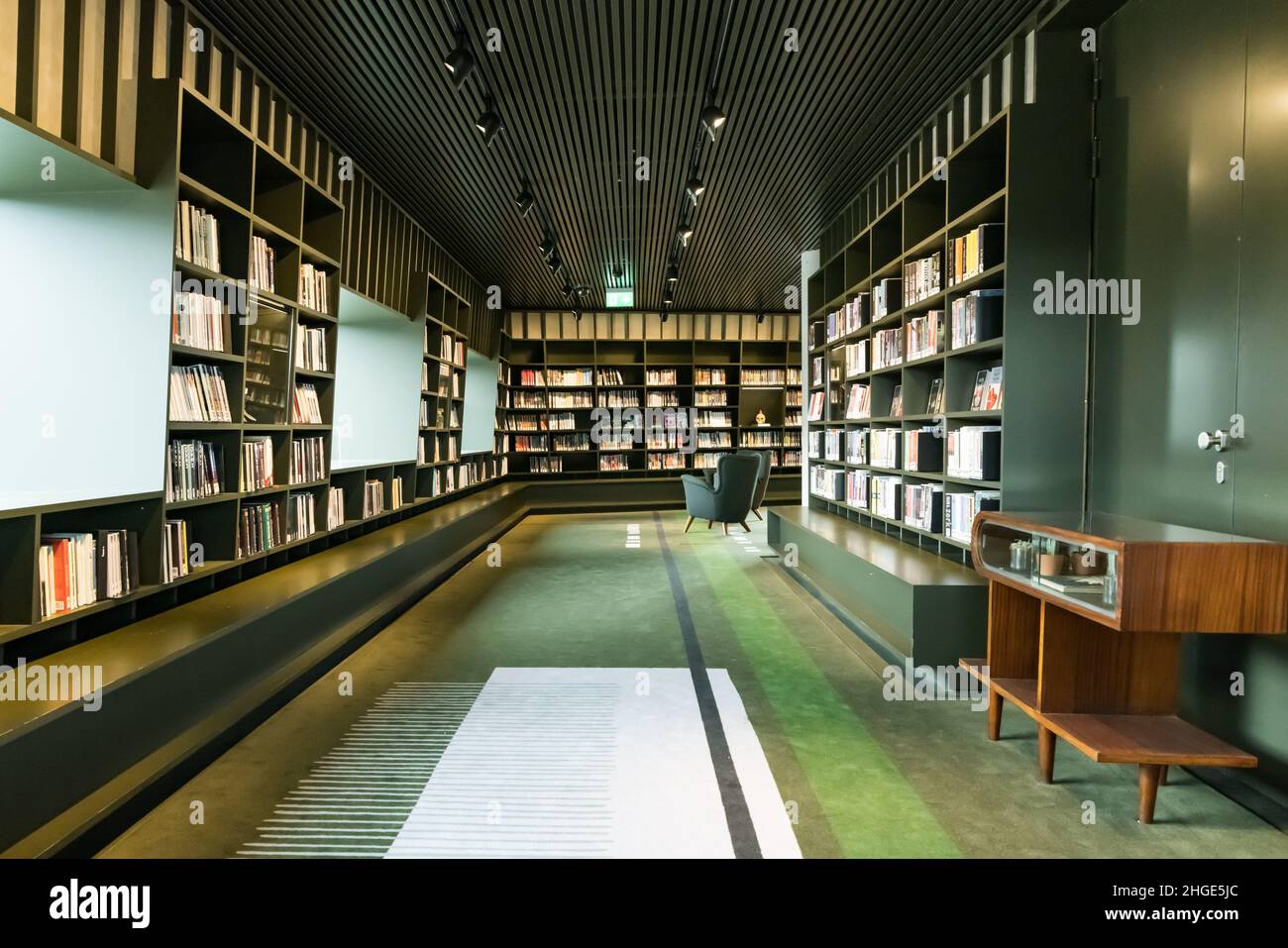 Interior view library design museum hi-res stock photography and images ...