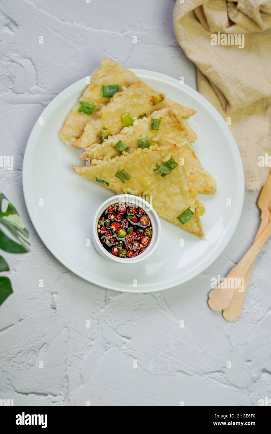 Tempe Mendoan : Indonesian Traditional Food Deep Fried Tempe Stock ...