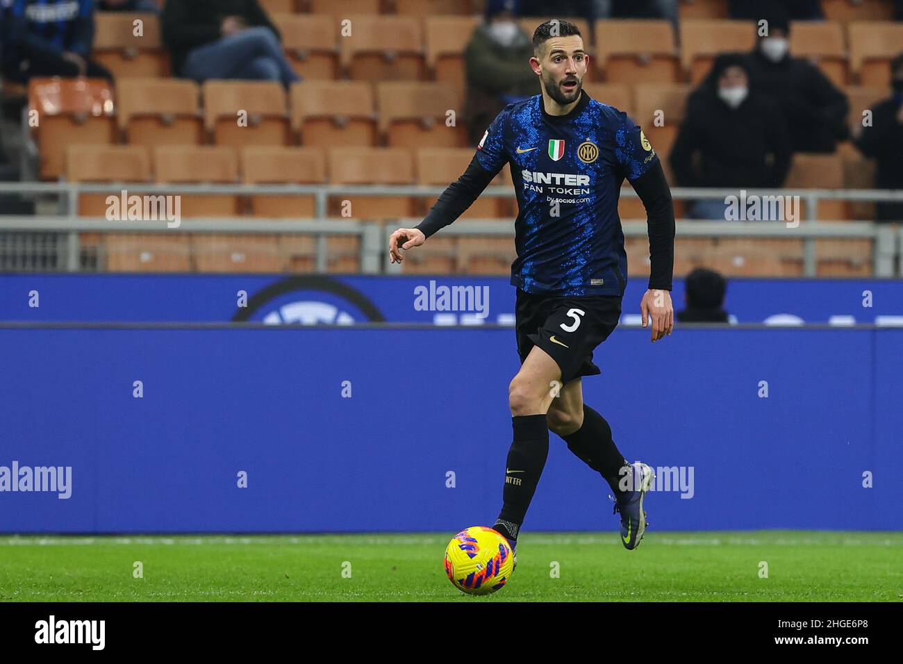 Roberto Gagliardini of FC Internazionale in action during the Coppa ...