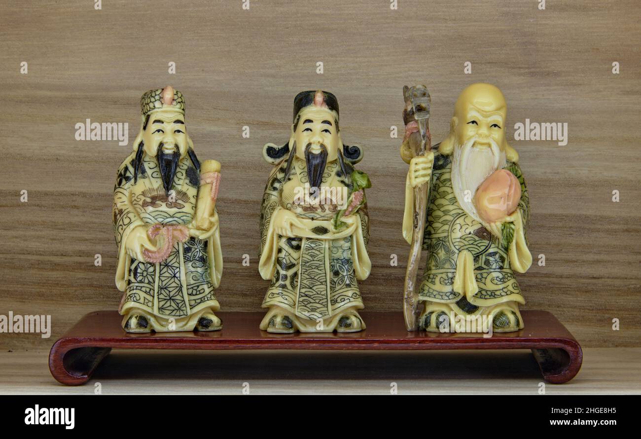 Three Chinese lucky gods.Fu Lu Shou – The Three Star Gods of China ...