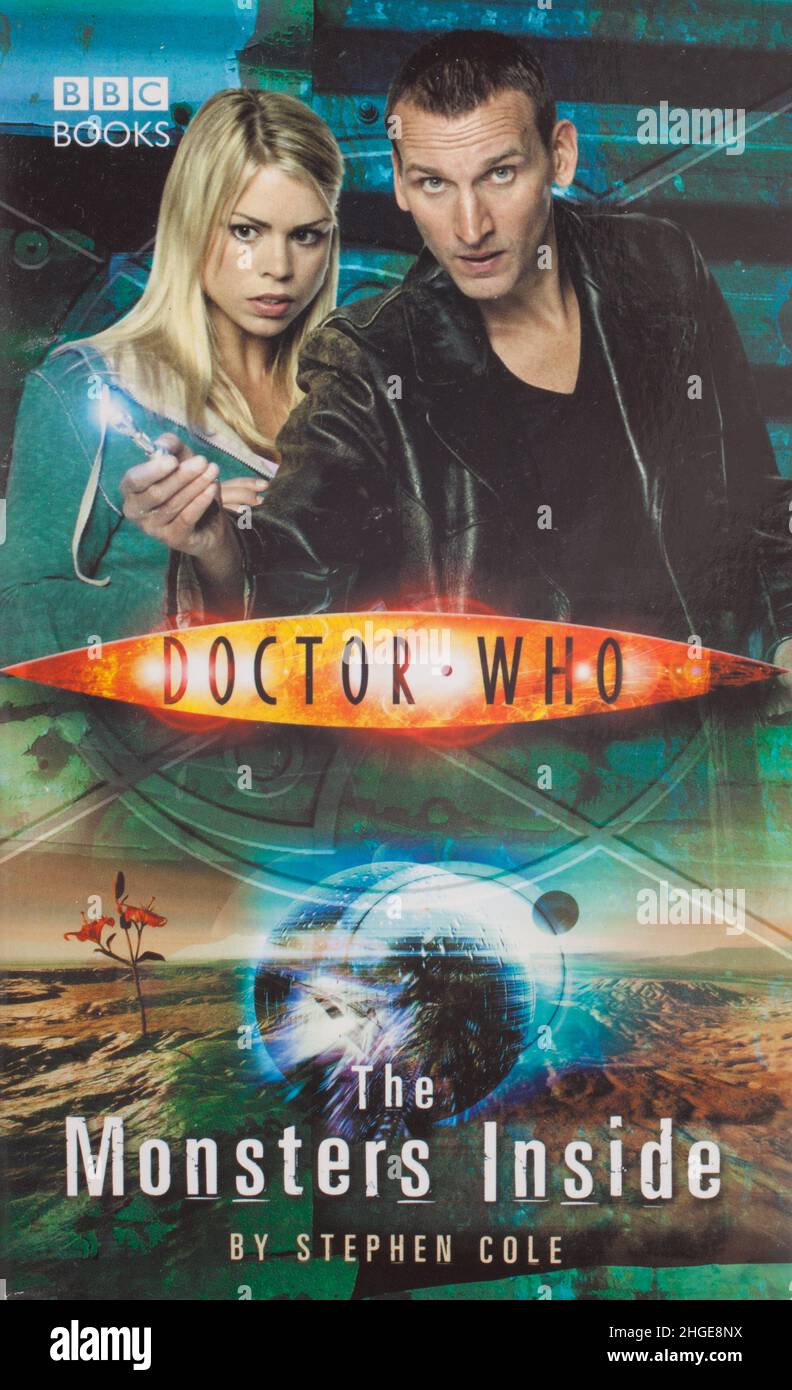 Inside books hi-res stock photography and images - Alamy